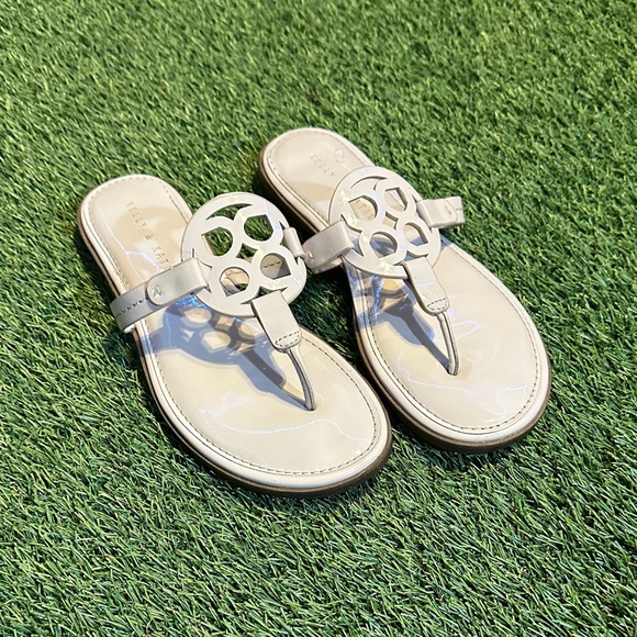 Kelly & Katie | Shoes | Kelly Katie Cream Patent Leather Sandals Flip ...